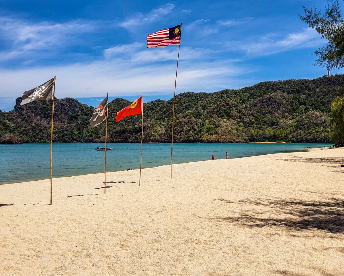 Die schönsten Strände & Sehenswürdigkeiten auf Langkawi 2024