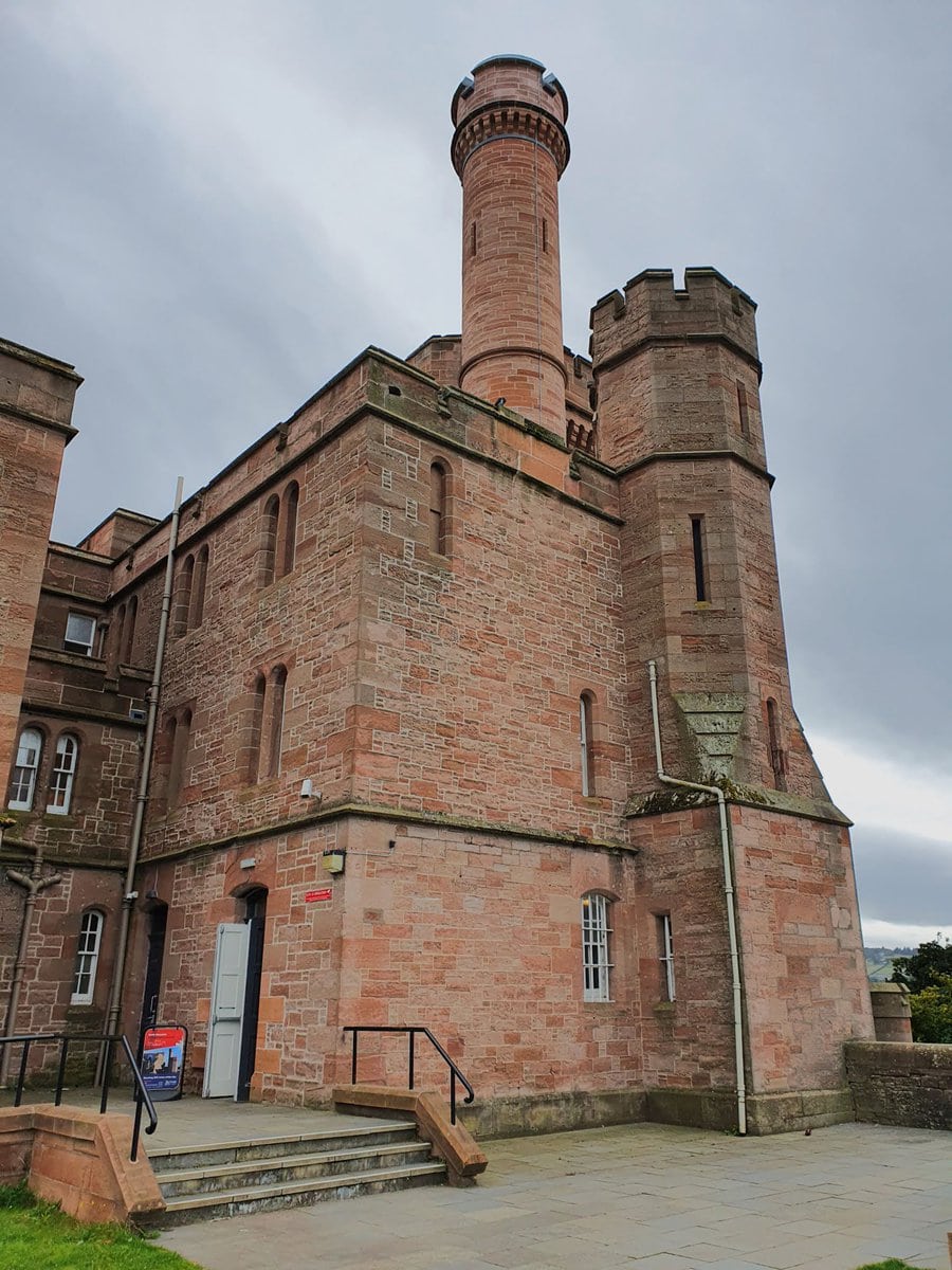 Inverness • Sehenswürdigkeiten, Erfahrungen, Tipps & B&Bs