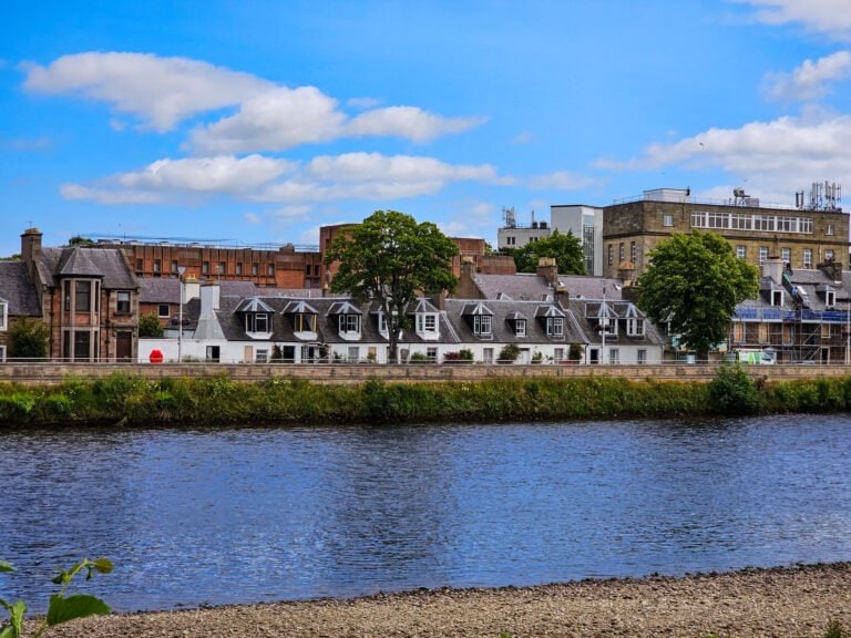 Inverness • Sehenswürdigkeiten, Erfahrungen, Tipps & B&Bs
